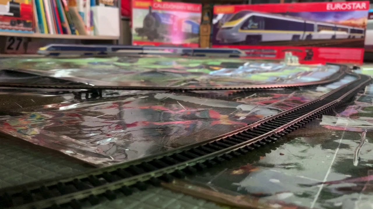 Eurostar Train Model (London) - YouTube