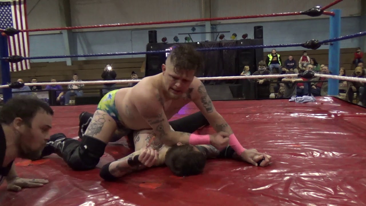 Ray Ray vs Insane Shane - YouTube