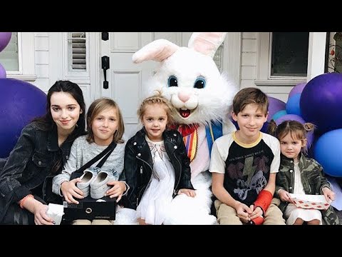 Mila and Emma Instagram Stories Weekend Fun