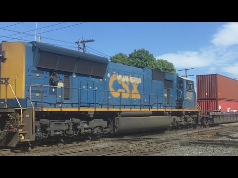 UP 4633 w/ CSX Power Meets UP 7729, West Chicago, IL - YouTube