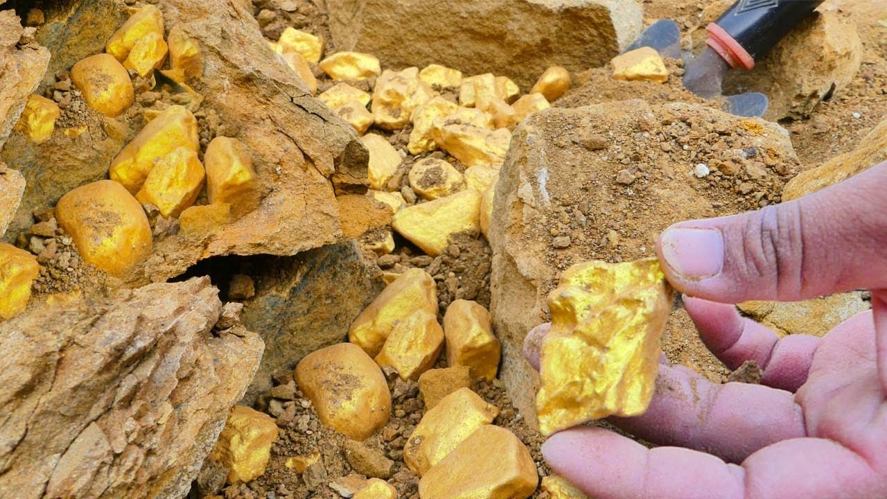 Great Finding Gold, ! gold miner found a lot of gold treasure under ...