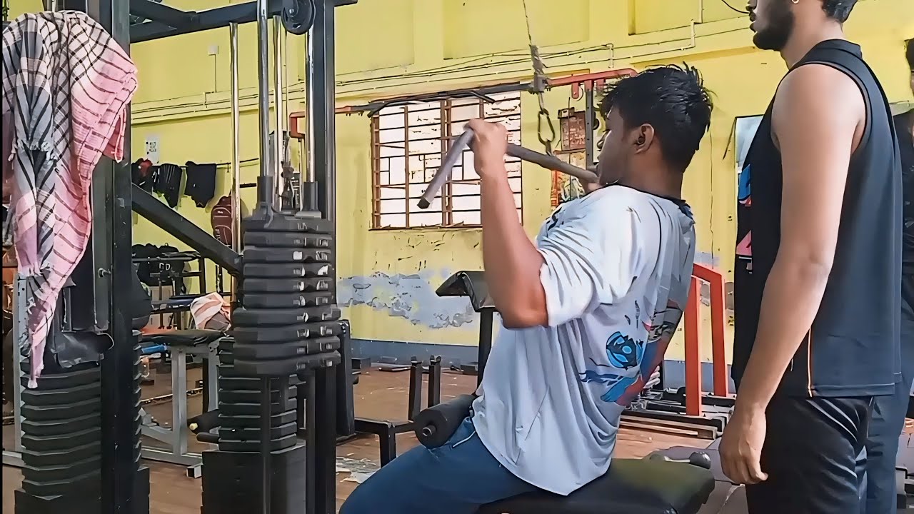 Summer Cut Day 8 - Back & Rear Delts - YouTube