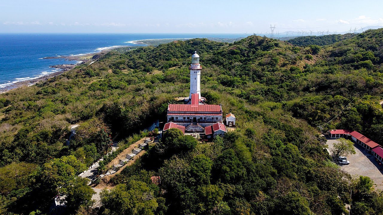 Labrador Family Travel 2023: Cape Bojeador Lighthouse, Burgos, Ilocos ...