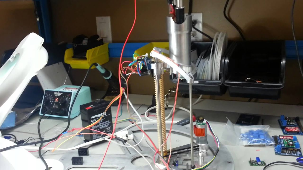 ROTOPOD R2-D2 Lifter - Motion Controller Speed Test - YouTube