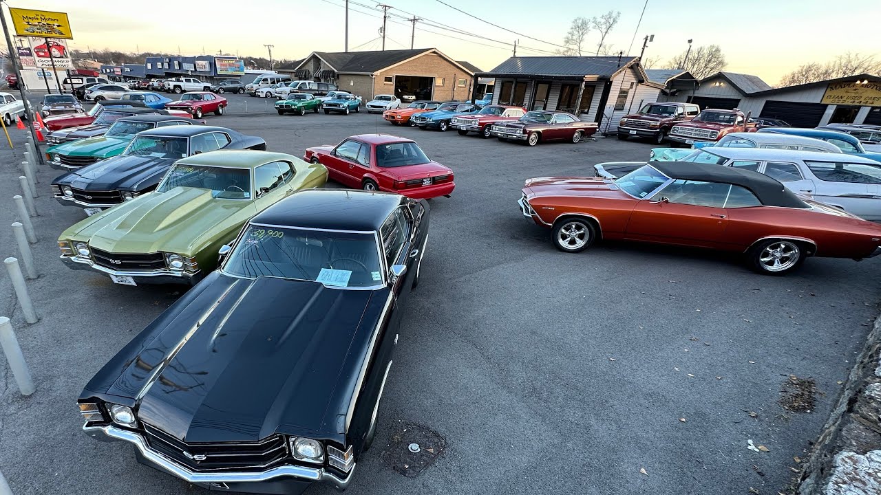 Classic Muscle Car Lot Christmas Walk Around 12/25/23 Maple Motors USA ...