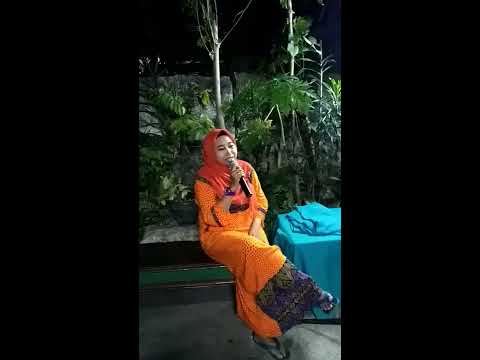 Bumil nyanyi Desember kelabu