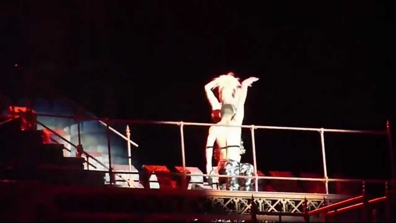 Lady Gaga vomits on stage in Barcelona - YouTube