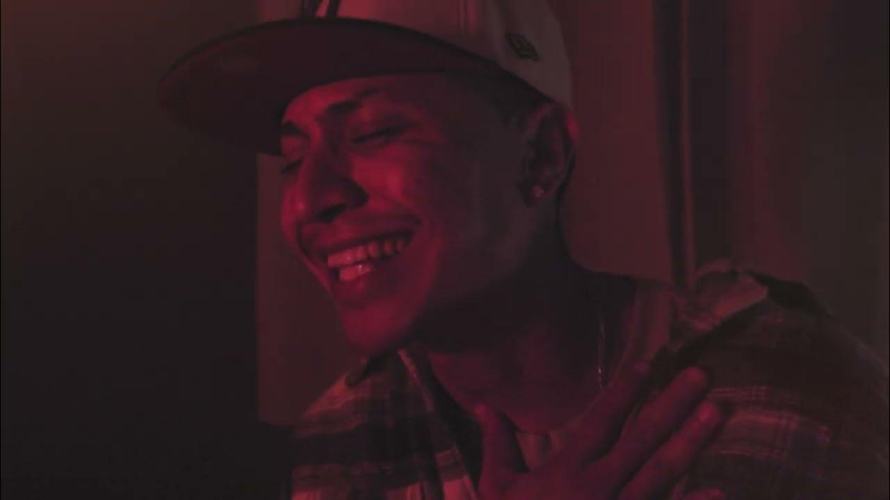 Eme Senick - Princesa de Cristal Feat Neos Estrada (Video Oficial) - YouTube