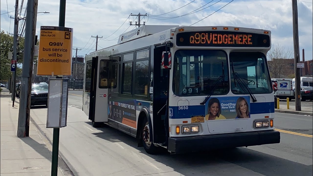 Last day of the Q98v bus service - YouTube