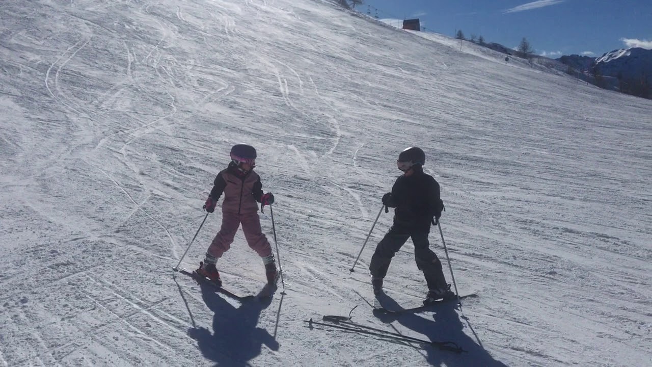 Ski high five - YouTube