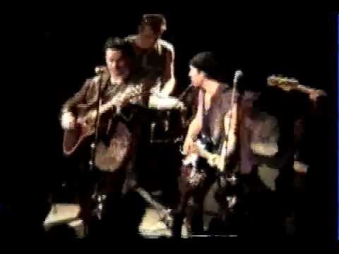 U2 Angel Of Harlem New York 1992 - YouTube