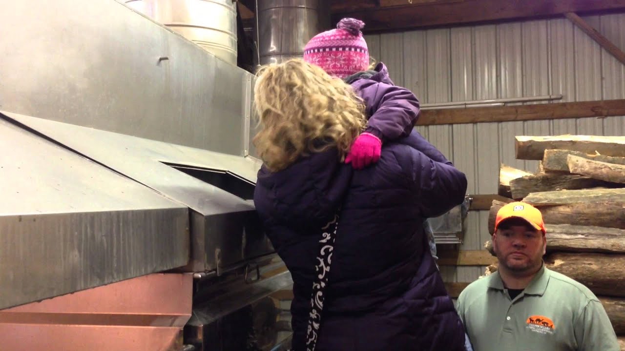 Boxler's Farm Maple Syrup - YouTube