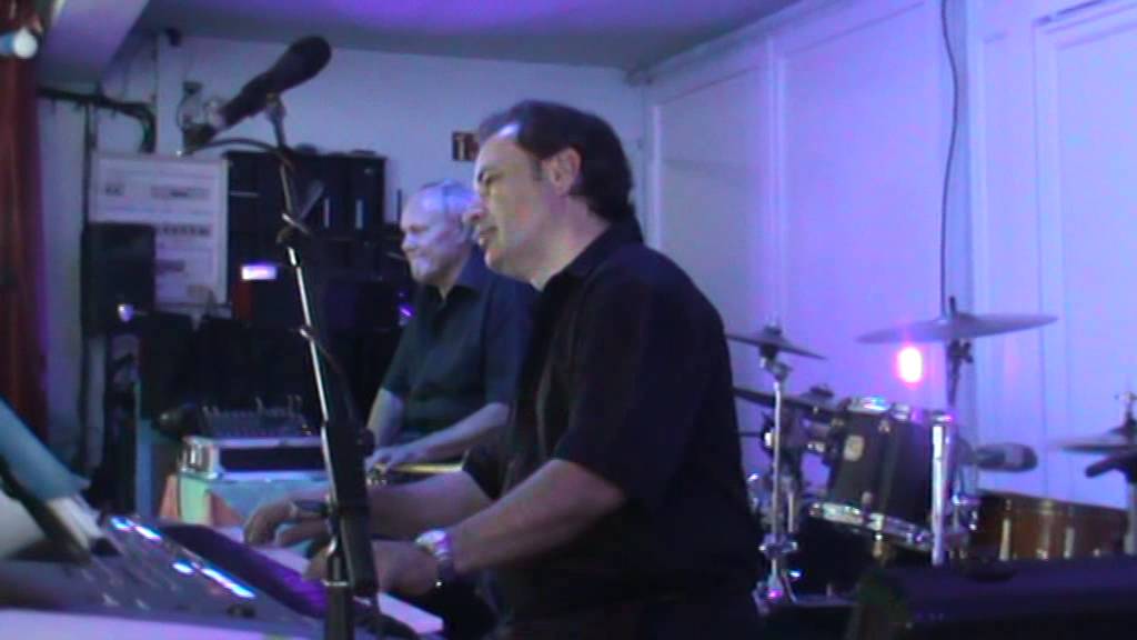 Jean-Marc Baret et son Orchestre JM AMBIANCE - YouTube