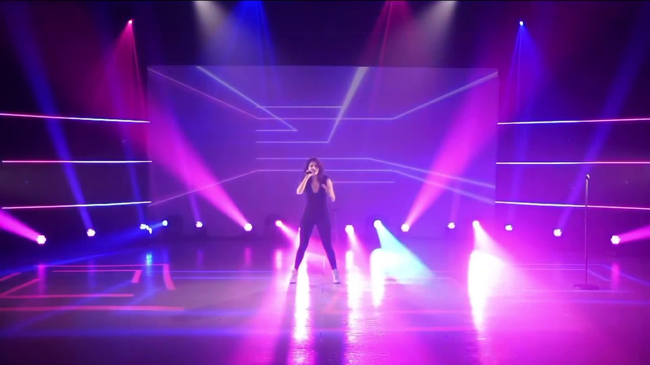 Laura Marano performs Boombox *Veeps Live* The YOU Tour Final - YouTube