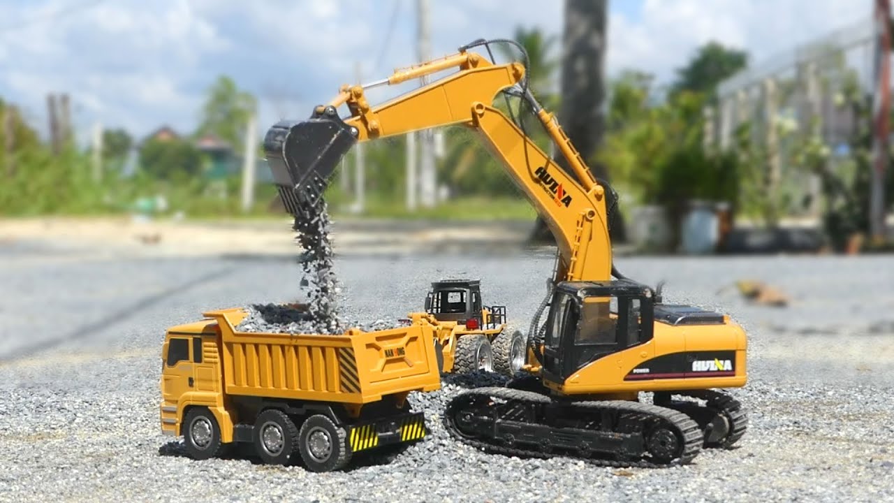 Great !! RC Dump Trucks, Wheel Loader, Huina Excavator Moving Stones ...