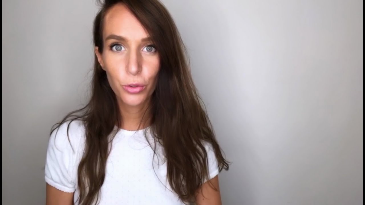 Laura Houvenagel- Vidéo de présentation - YouTube