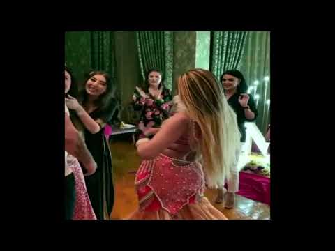 Gozel Reqqase Kafede Mohtesem Ereb Reqsi - Oriental Rəqs