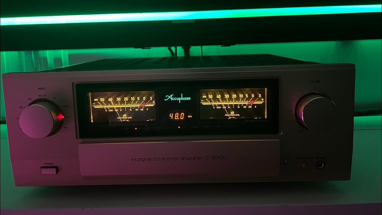 Accuphase E4000,B&W 805 D4,Siltech Classic Legend - YouTube