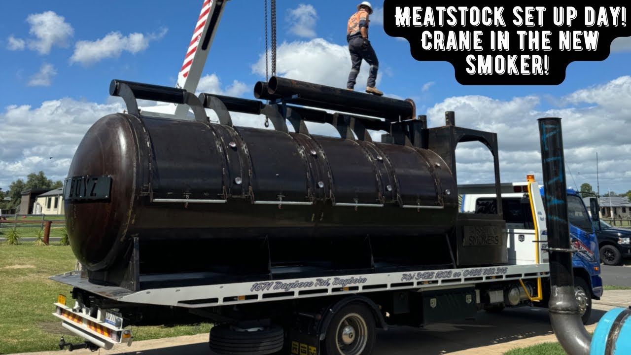 Meatstock Towoomba set up day Crane in Frank the Tank - YouTube