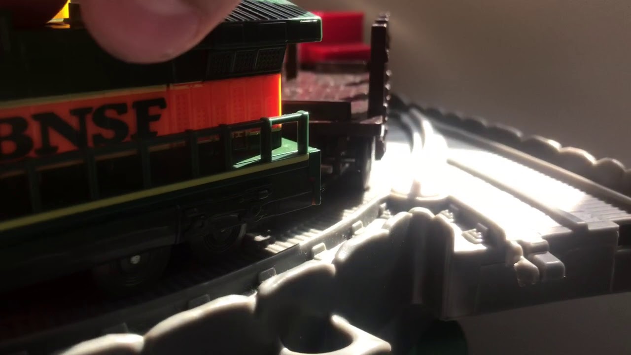 BNSF toy train video! Enjoy! - YouTube