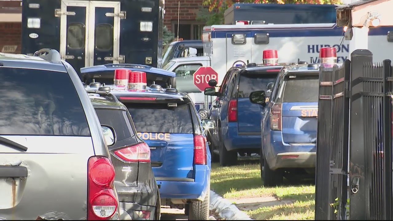 Undercover MSP trooper shot during Detroit narcotics operation - YouTube