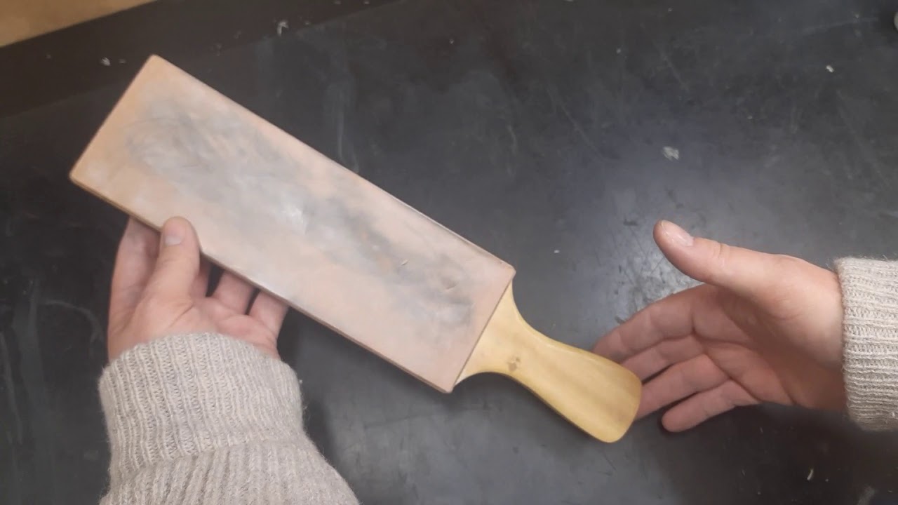 A fast and easy way to clean a knife strop. - YouTube
