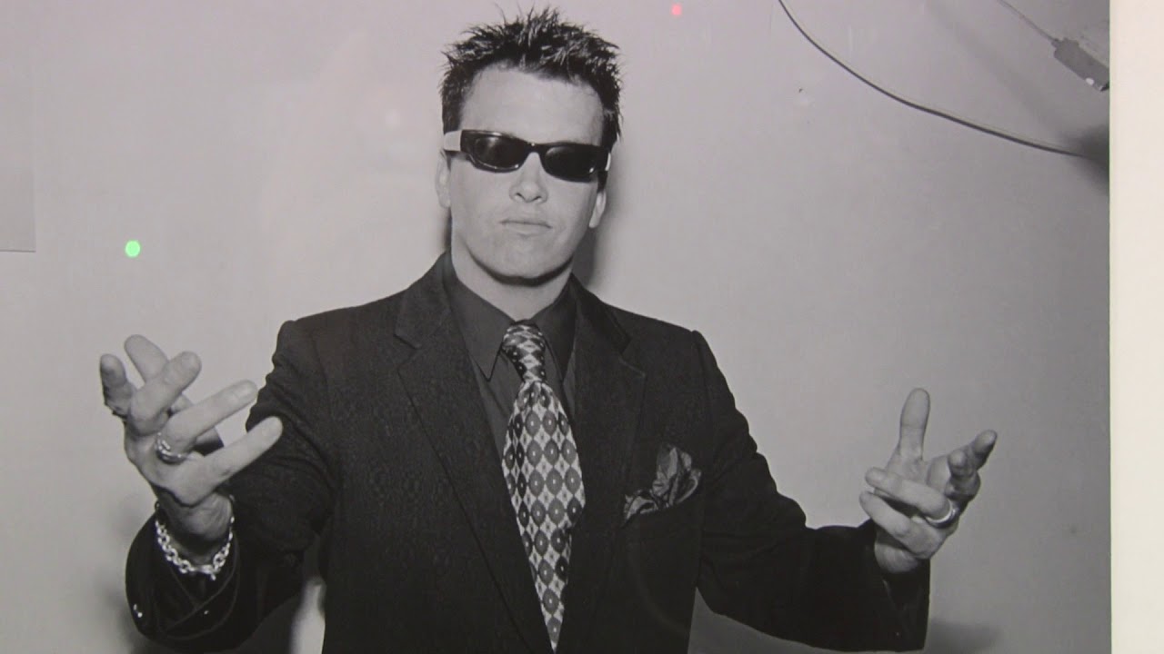 Phil In Phlash gallery show promo - YouTube