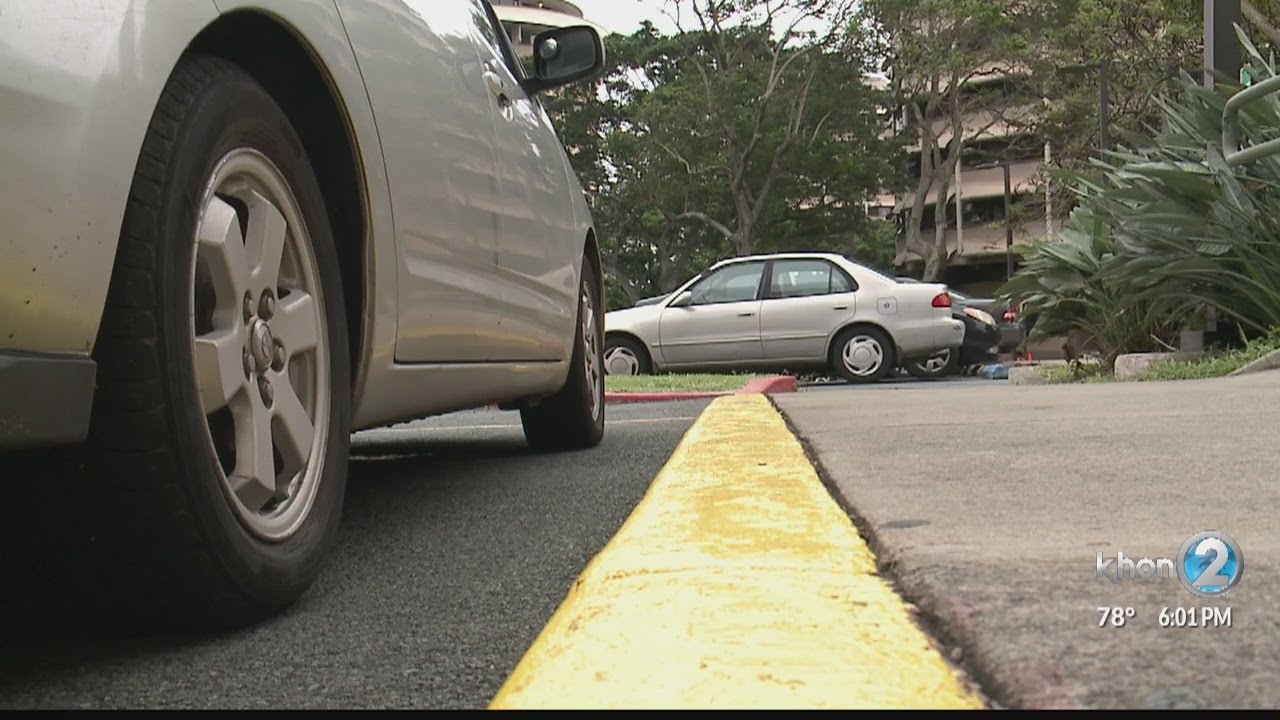 Quick thinking of victim led to UH carjacking suspect getting caught on camera - YouTube