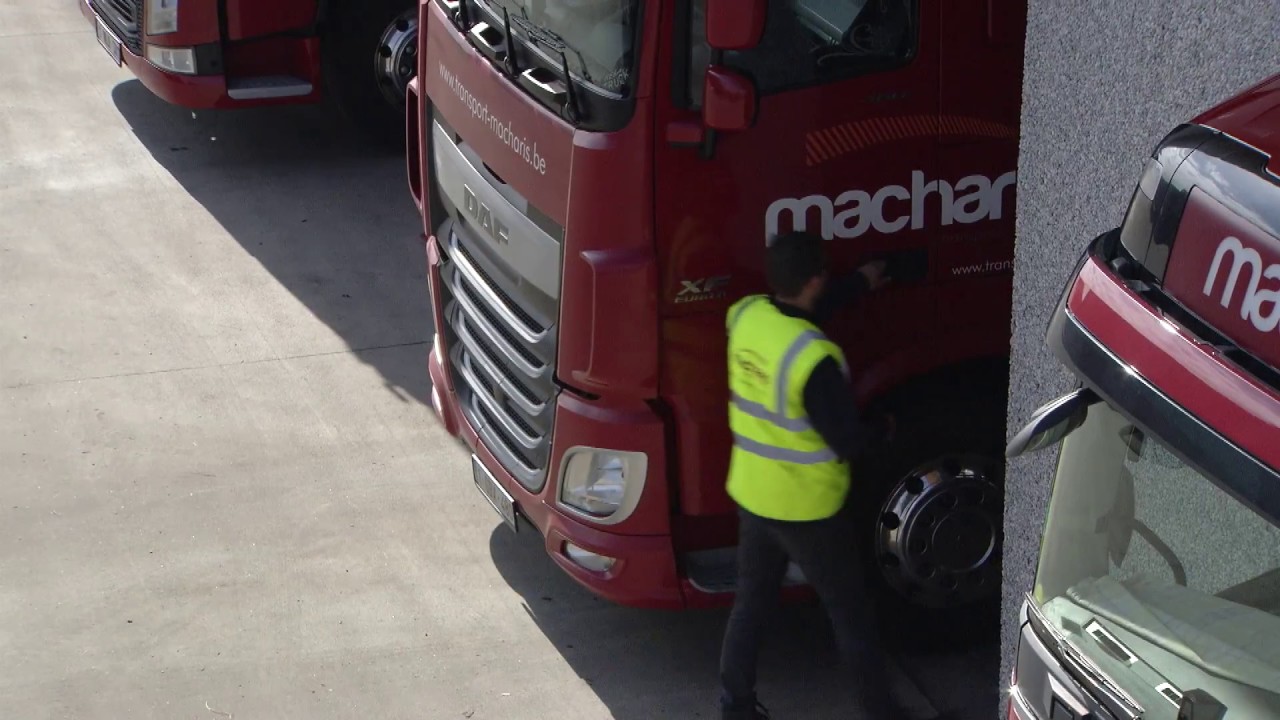 TRANSPORT & VAN.TV 37: Trendsetter Macharis Transport - YouTube