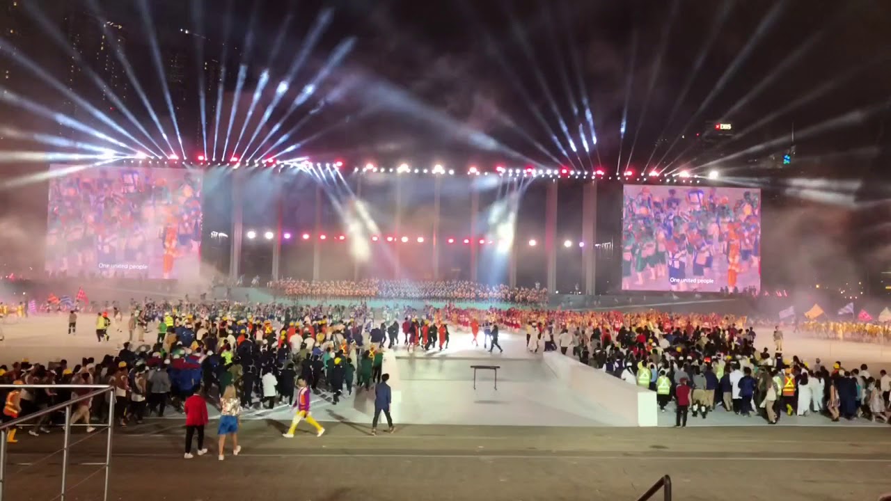 Performances and fireworks - NDP 2018 NE 2 - YouTube