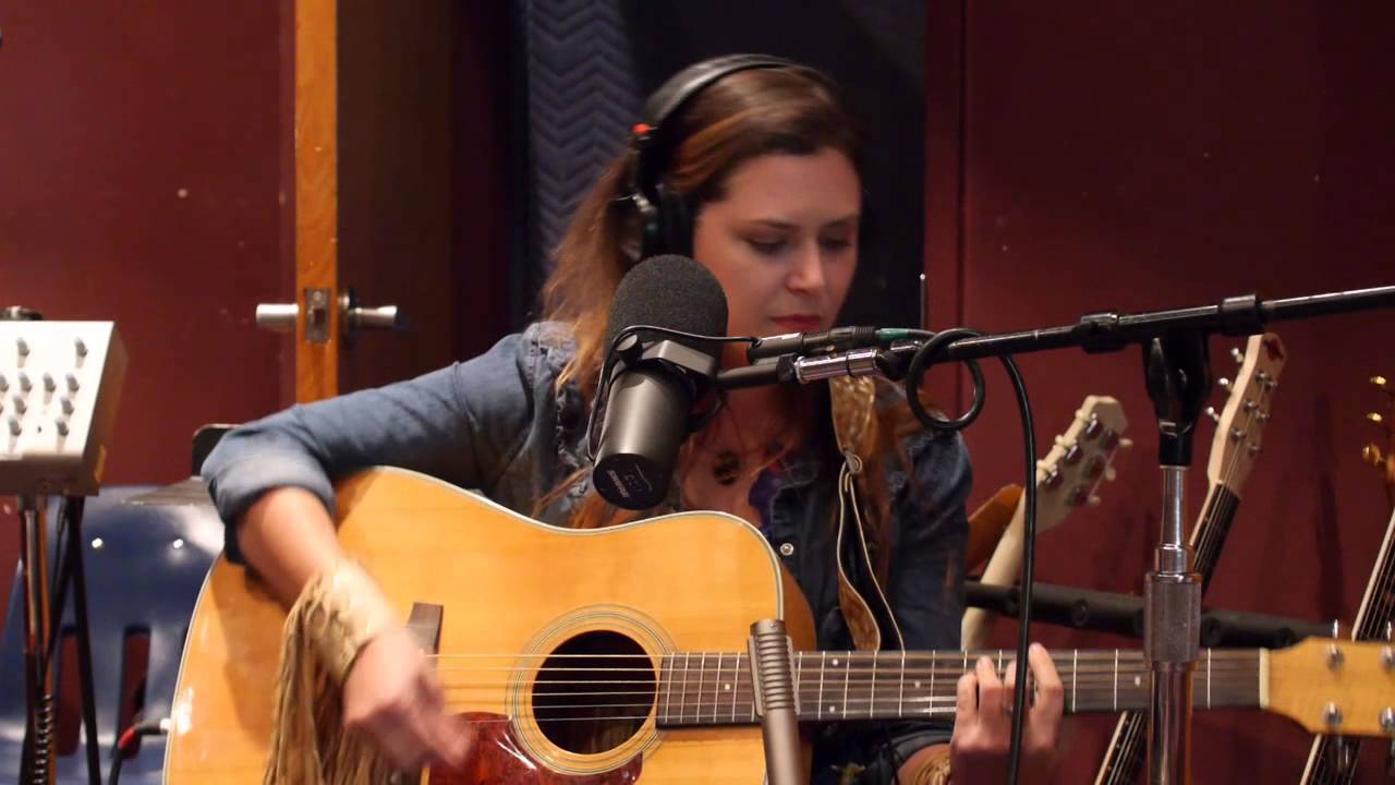 The Circus Life - 008 - Miss Shevaughn and Yuma Wray - 'Long Way Home ...