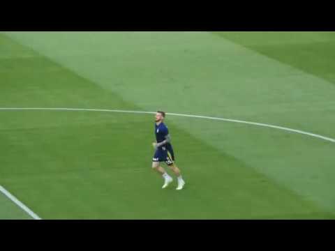 Serdar Aziz Kadıköy'de Galatasaray'ın kulaklarını çınlatıyor (4K)