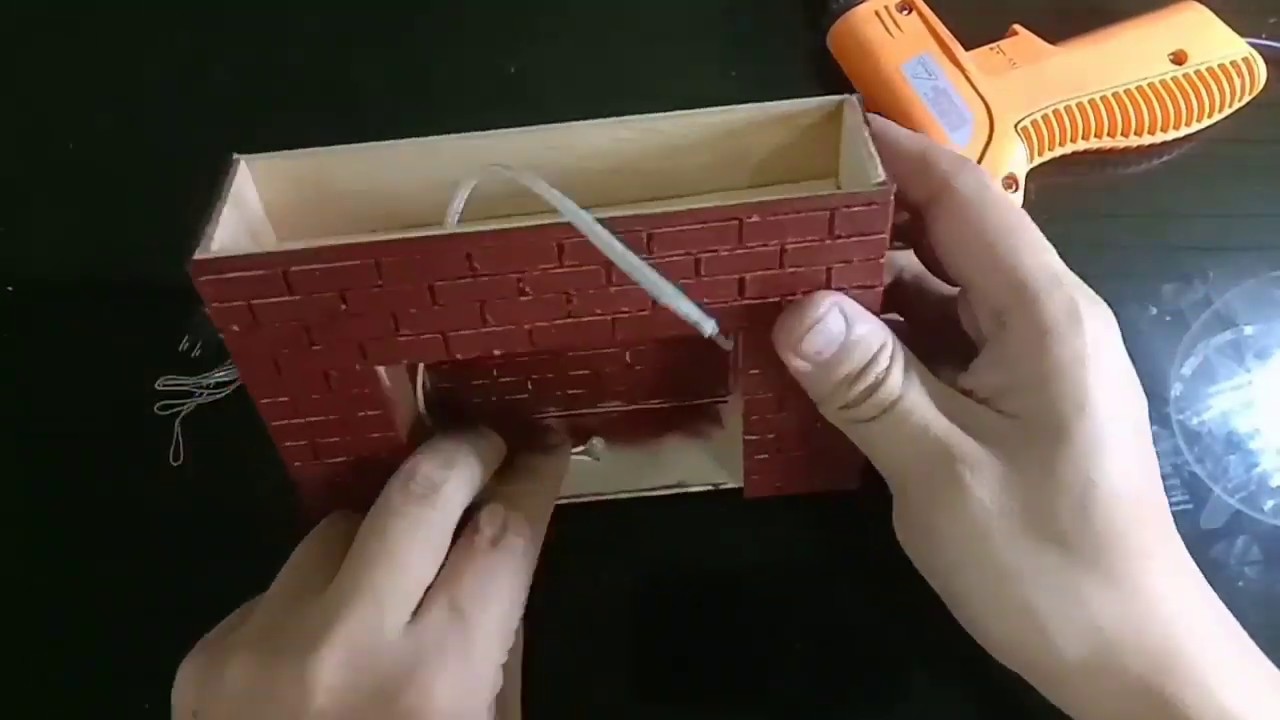 DIY using 3 voltage LED for diorama - YouTube