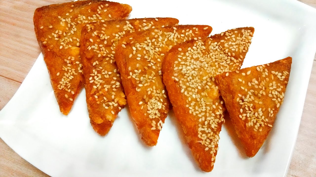 Chicken Cheese Bread Triangle- Ramadan Recipe | Easy Chicken Triangles ...