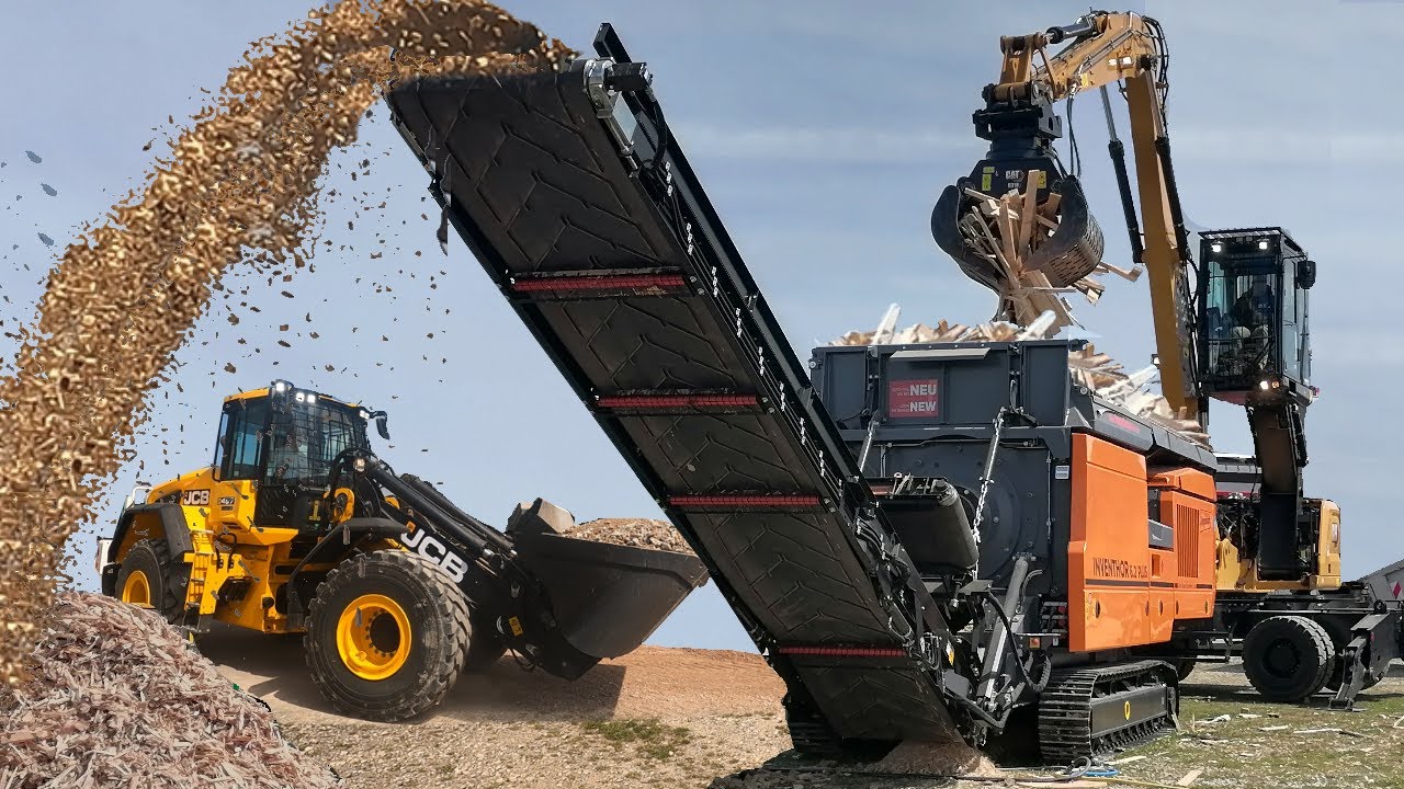 XXL Holzhacker im Einsatz 😮 IFAT 2024 - YouTube