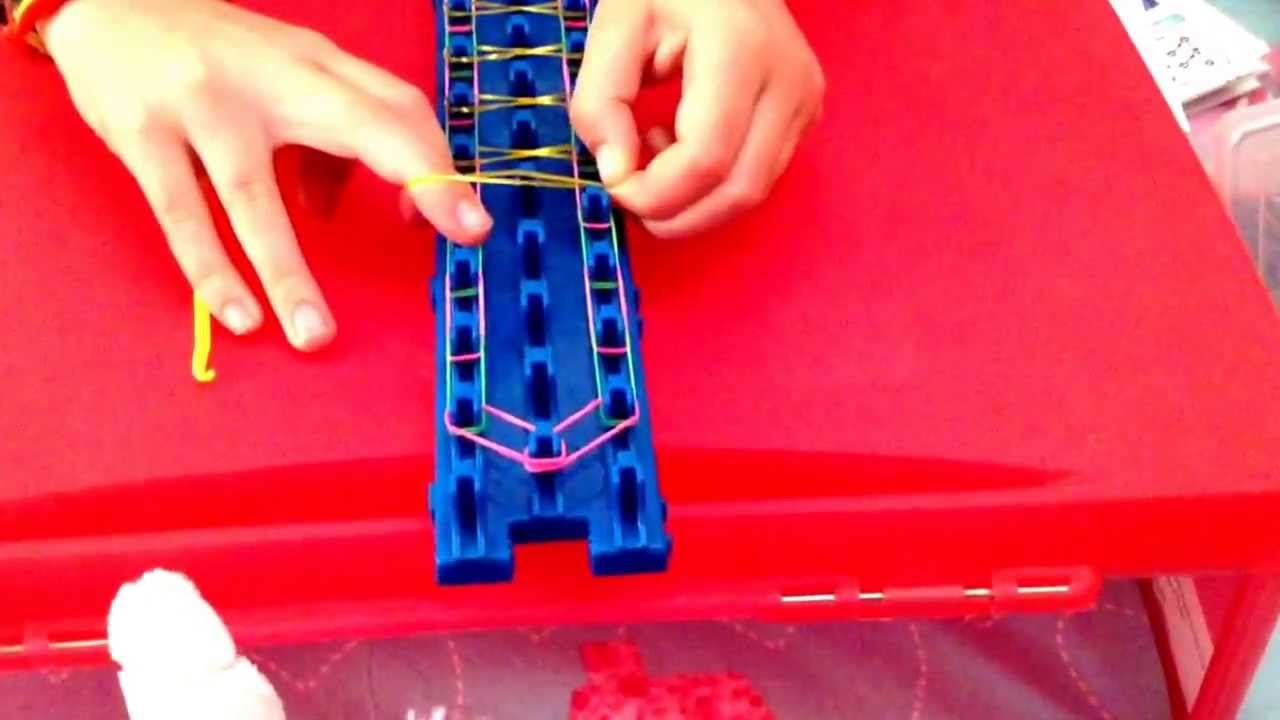 How to make an Infinity bracelet with Crazy Loom - YouTube