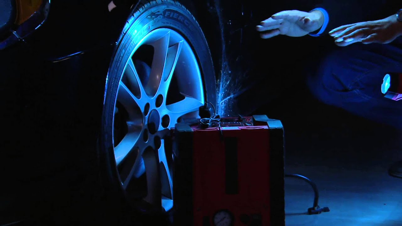 MobilePower Retractable LED Worklight with Swivel Head on QVC - YouTube