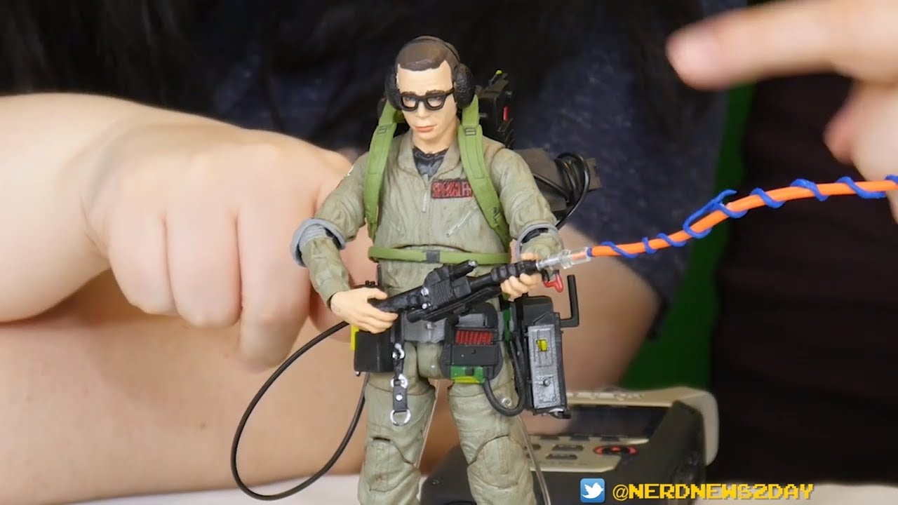 "Ghostbusters 2" Louis Tully Figure Review by Diamond Select - YouTube