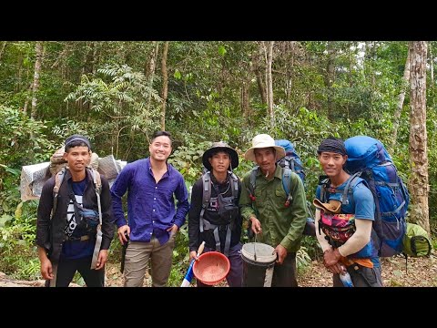 🇻🇳 Will You Eat Tadpoles For 3 Days With the CHU-RU Tribe?