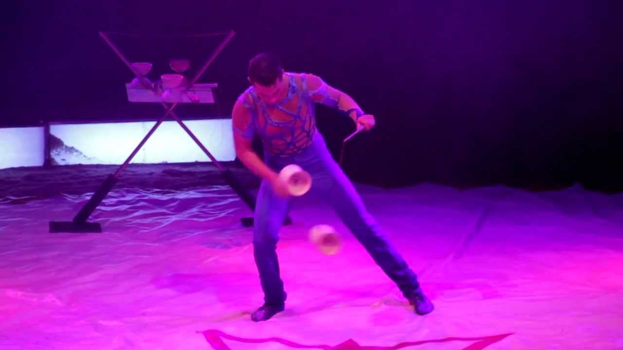 Alex Durand - Diabolo - Circus Nock 2013 - YouTube