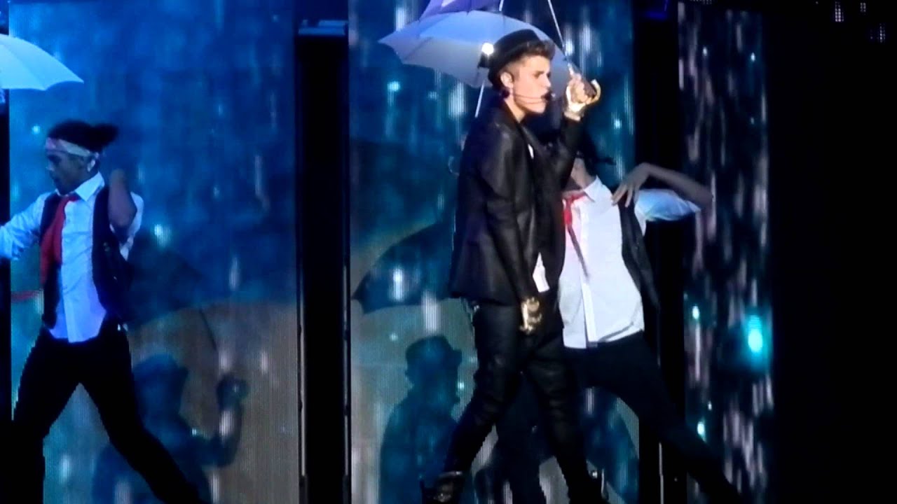 Justin Bieber-Love Me Like you do (Live Believe Tour Bay Area) - YouTube