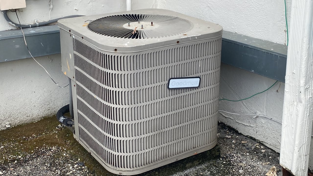 2004 4-Ton Goodman running & An early 2010s Trane XB - YouTube