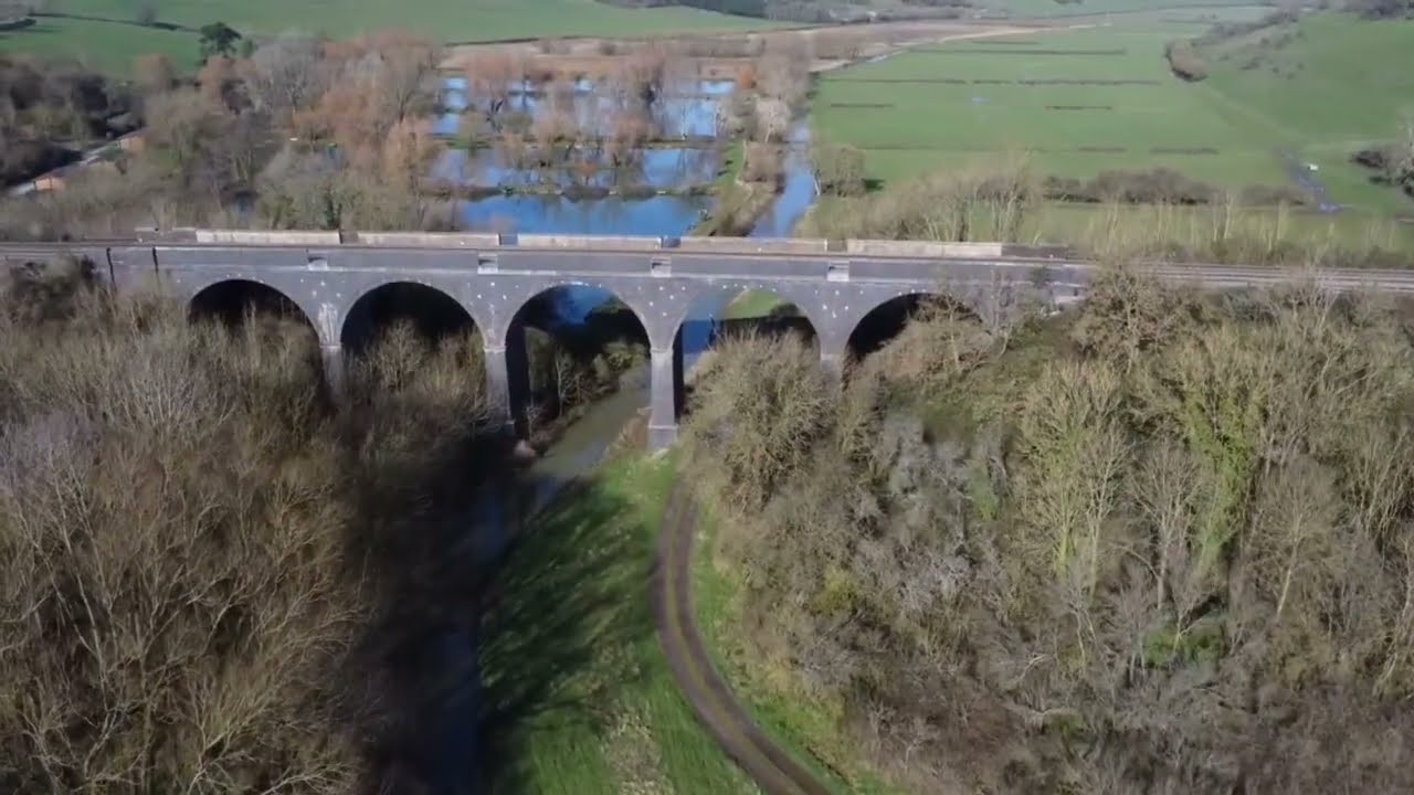 The Somerton Viaduct, Somerton - YouTube