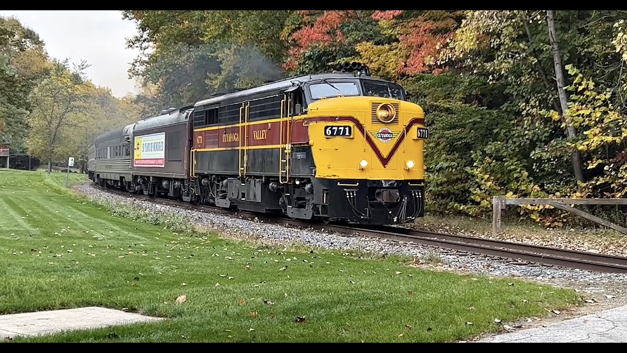 CVSR train 13 & 14 - YouTube