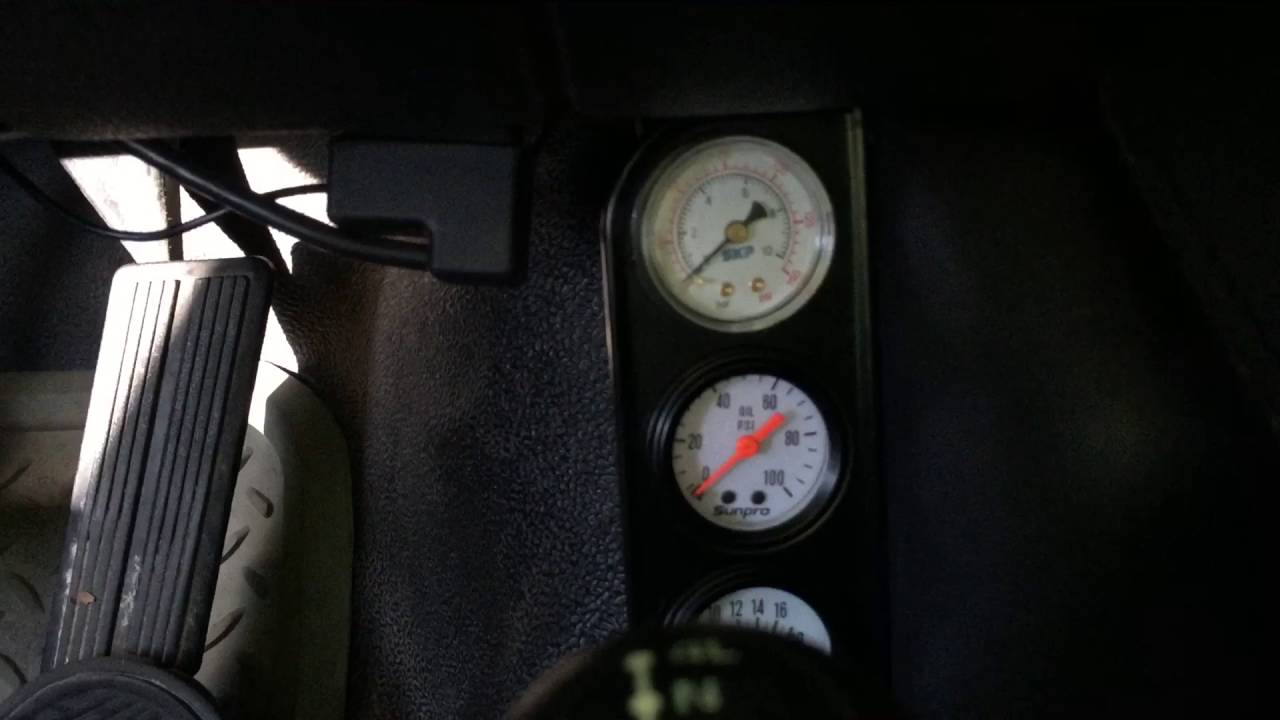 York 210 Onboard Air Compressor on Dodge Cummins - YouTube