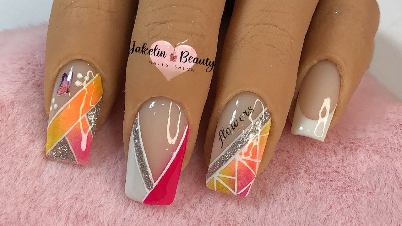 Como hacer DIFUMINADO con POLVOS ACRÍLICOS en las UÑAS 💅😍 - YouTube