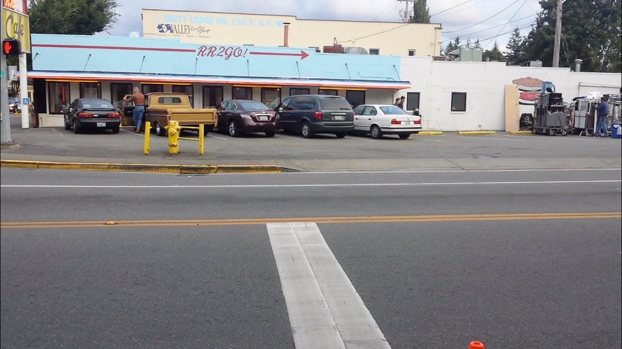 Big Ed Hurley Pulls up to Double R Diner '62 Chevy C-10 Twin Peaks:The ...