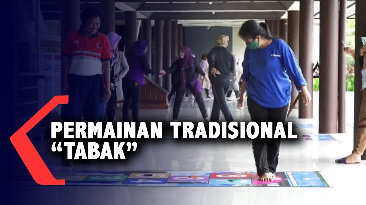 Yuk! Bermain Permainan Tradisional Tabak di Museum Kalbar - YouTube
