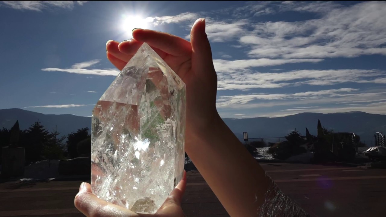 Der Kristall oder Bergkristall - YouTube
