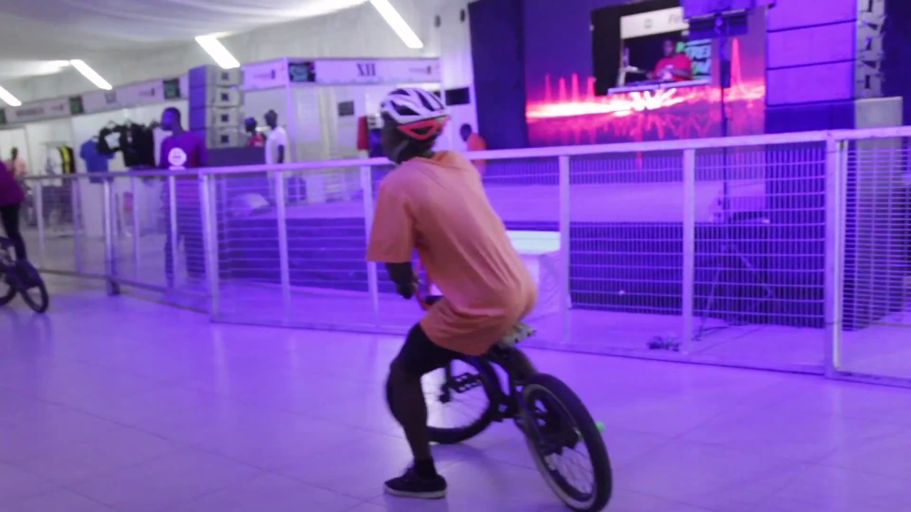 See all the Fun at Street Souk Event: Urban Street Fashion Fair - YouTube